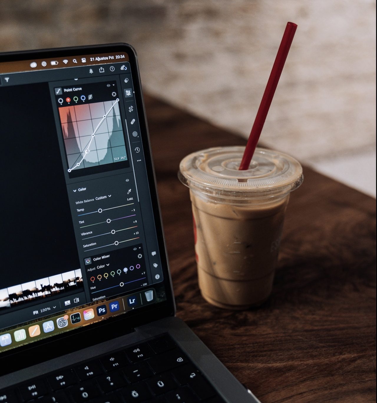 Digitale Tools für flexible Workflows: Wir erklären Trello und Miro